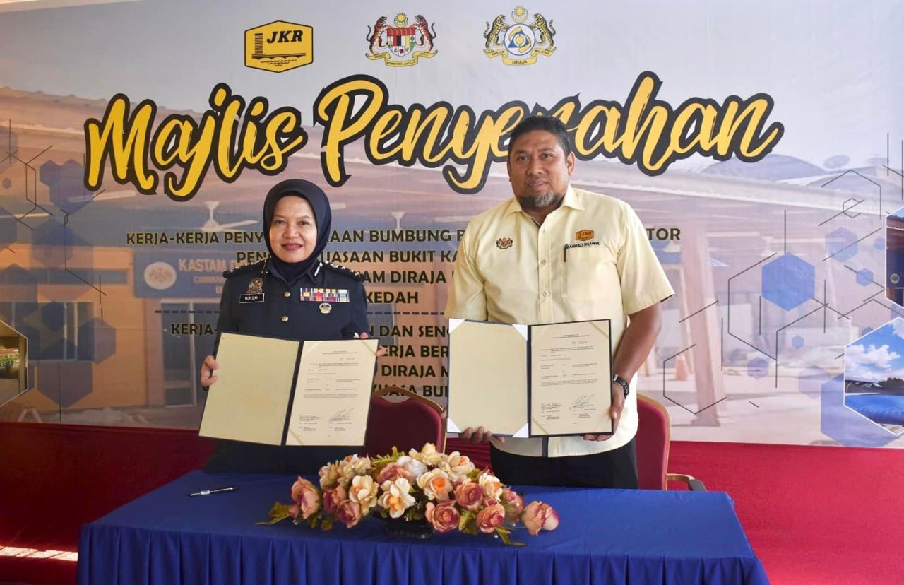 MAJLIS PENYERAHAN PROJEK KERJA - KERJA PENYENGGARAAN BUMBUNG BANGUNAN ...